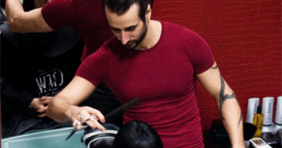 Mathieu - salon Black Orchid à Avignon